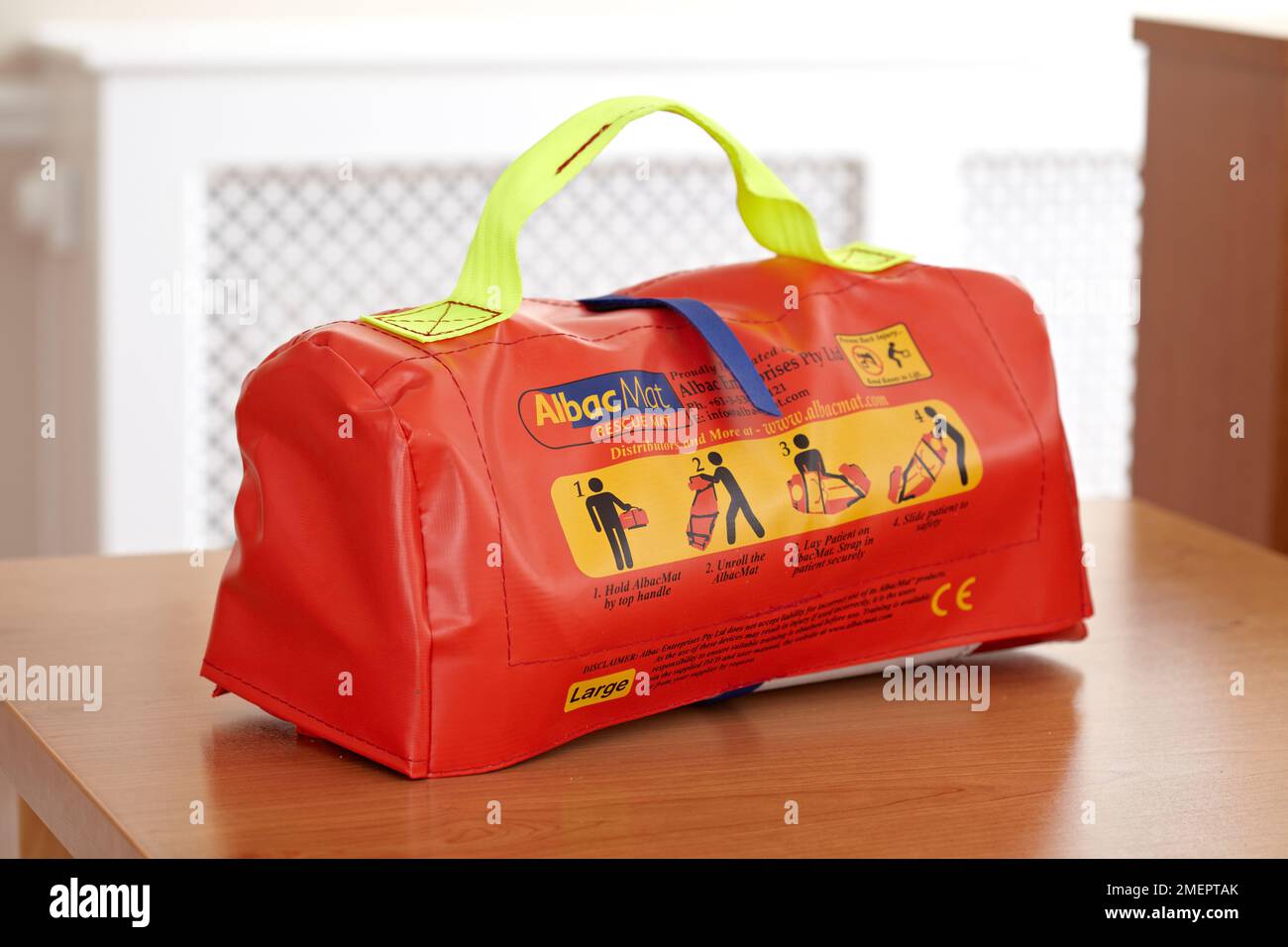 Emergency rescue mat or sheet Stock Photo - Alamy