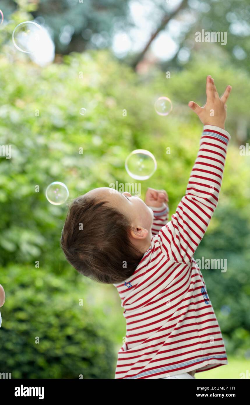 Inside bubbles hi-res stock photography and images - Alamy