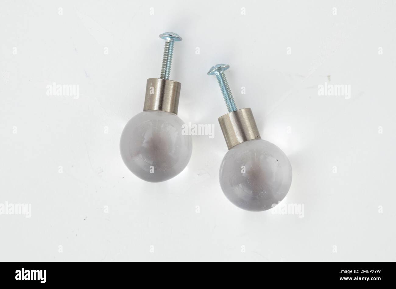 Drawer knob hi-res stock photography and images - Alamy