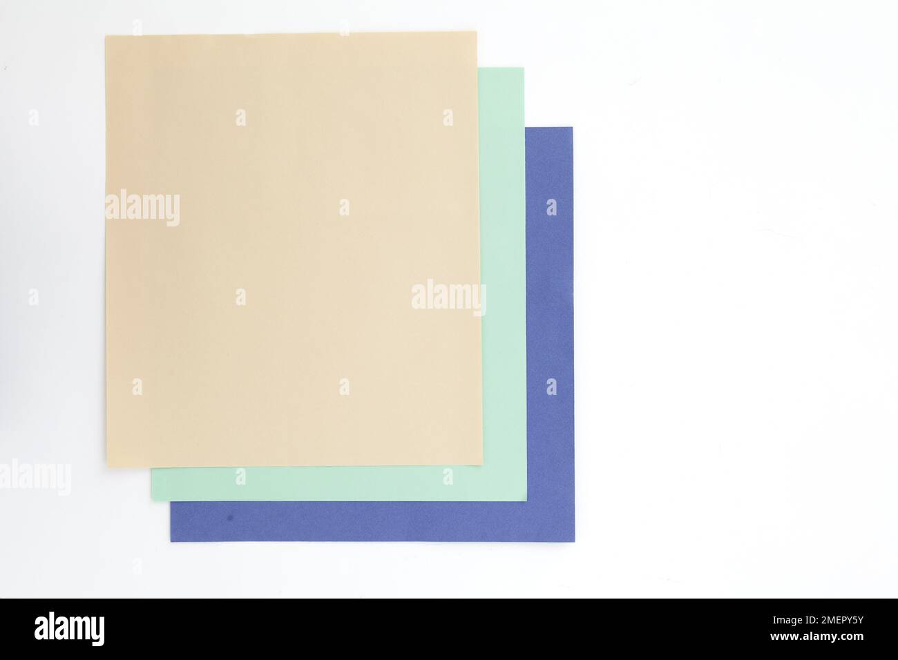 Plain paper sheets hi-res stock photography and images - Alamy
