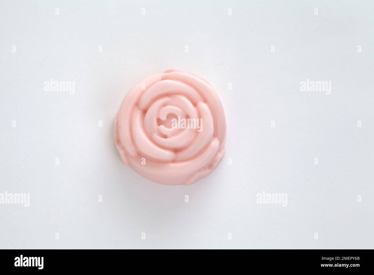 Homemade pink rose soap, overhead view Stock Photo - Alamy