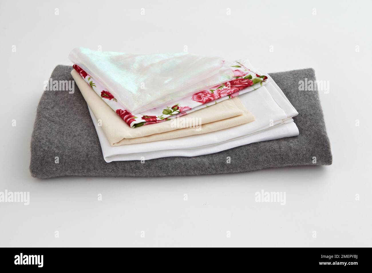 Folded materials hi-res stock photography and images - Alamy