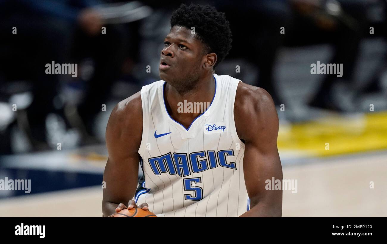 Orlando Magic center Mo Bamba (5) in the first half of an NBA ...