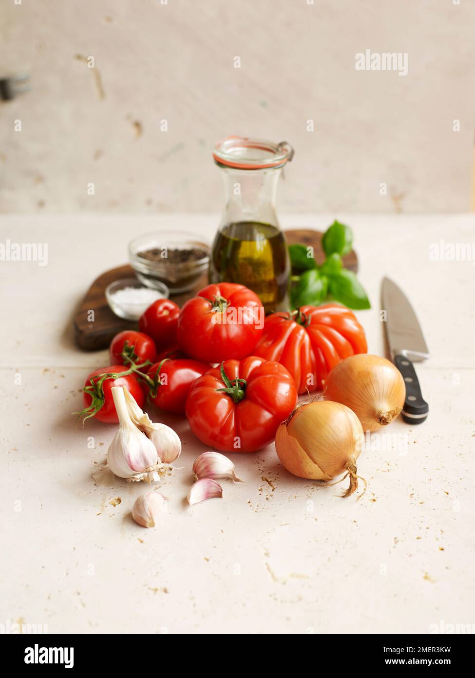 Ingredients for making tomato sauce Stock Photo - Alamy