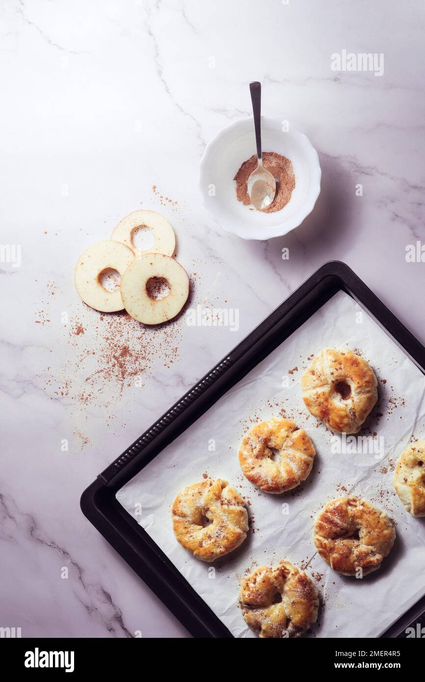 Puff pastry rings hi-res stock photography and images - Alamy
