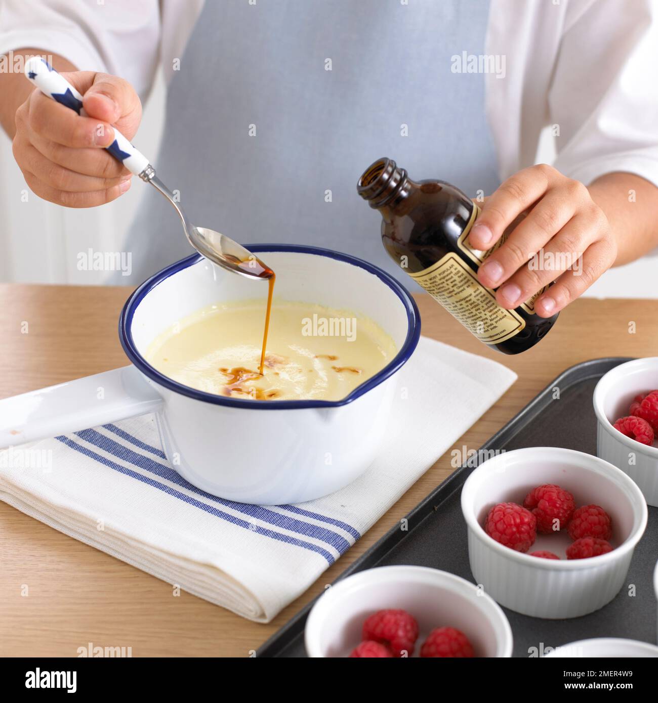 Vanilla extract bottle hi-res stock photography and images - Alamy