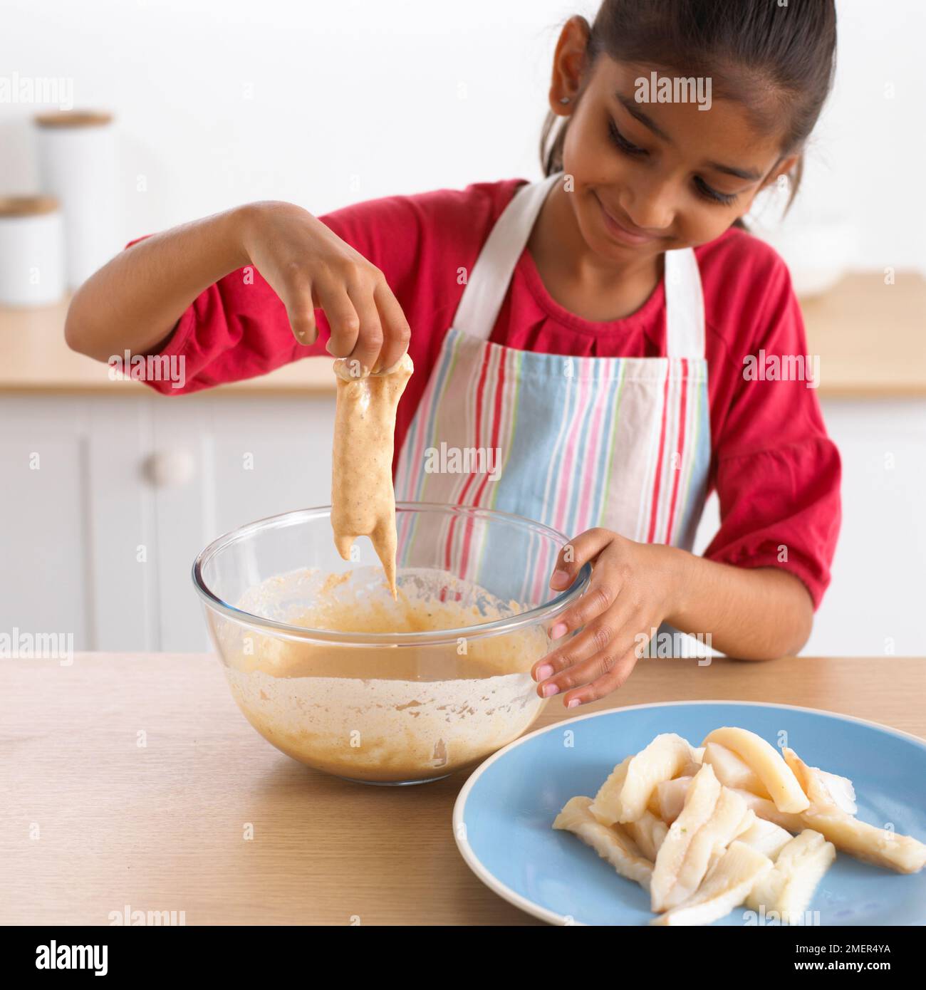 Fish fillet batter hi-res stock photography and images - Alamy