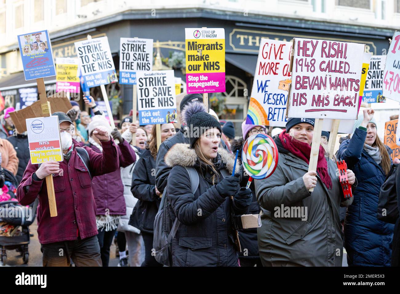 NHS nurses taking strike action in London Stock Photo - Alamy