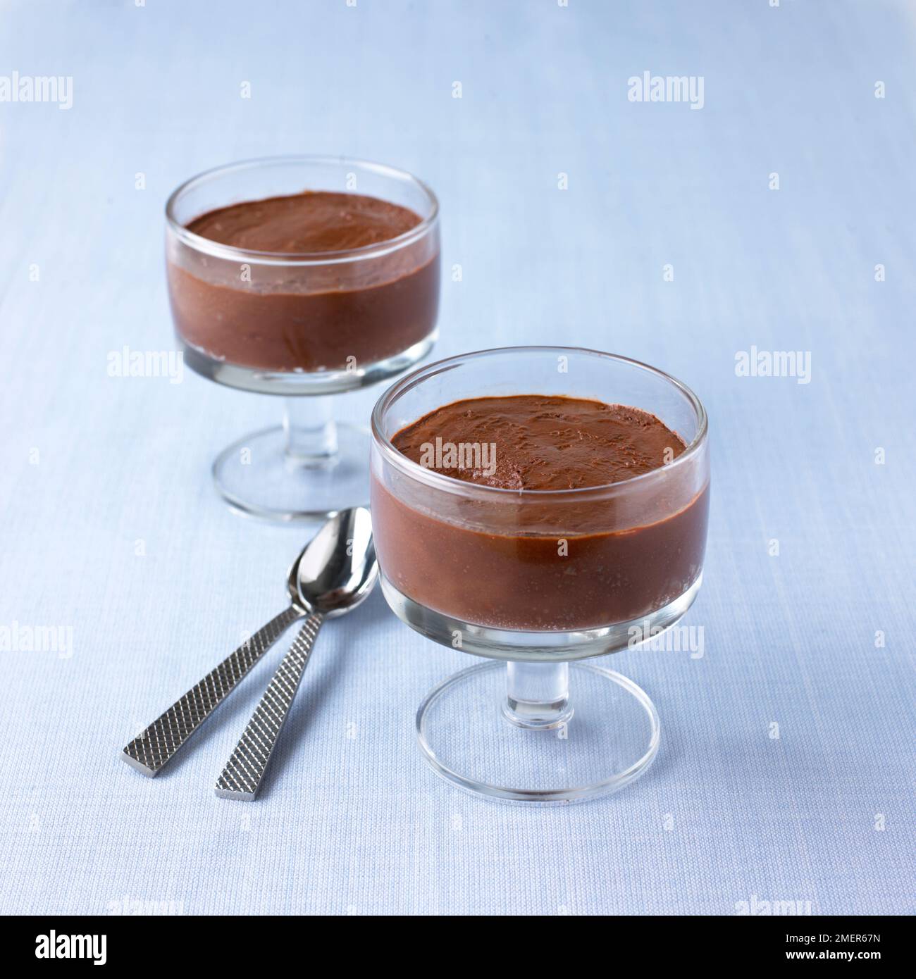 Mousse glass hi-res stock photography and images - Alamy