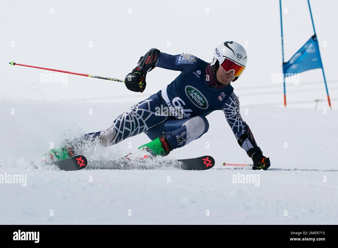 Patrick Kenney skis during a men's U.S. Alpine Championship giant ...