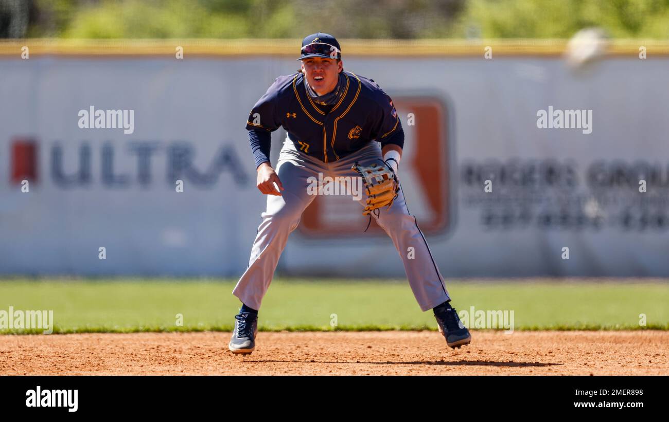 Murray State's Bryson Bloomer prepares to field the ball during an NCAA ...