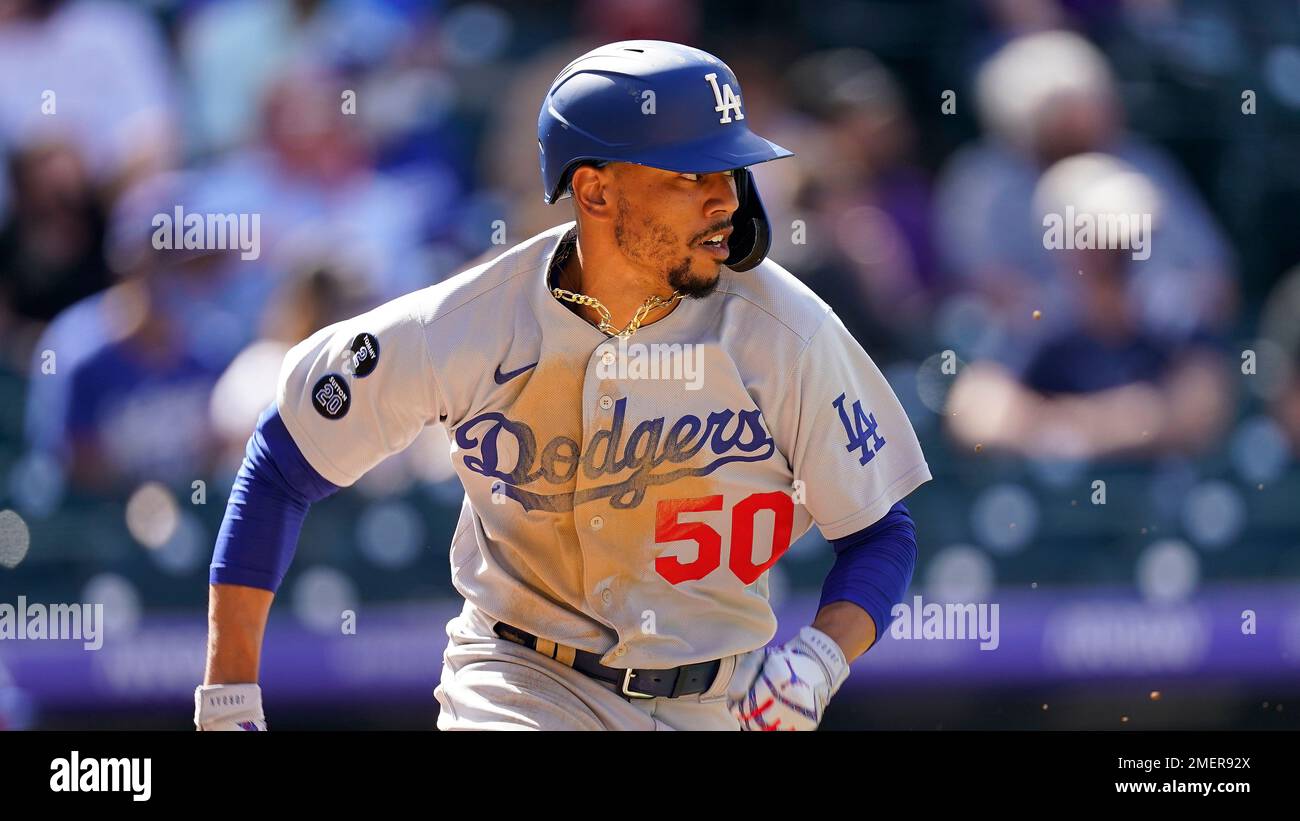 Los Angeles Dodgers right fielder Mookie Betts (50) in the seventh ...