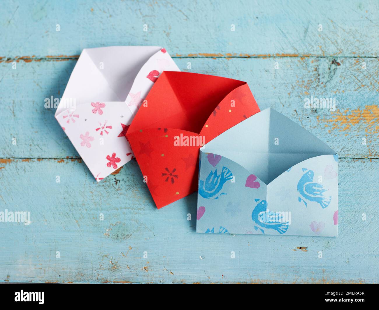 Envelope envelopes hi-res stock photography and images - Alamy
