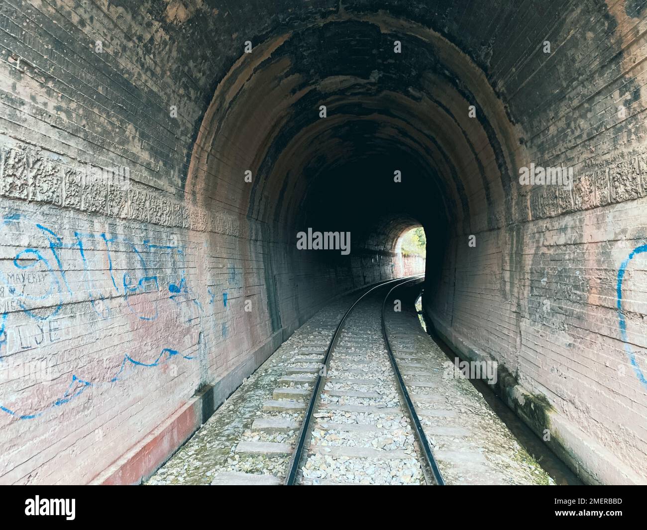 Señales de transporte hi-res stock photography and images - Alamy