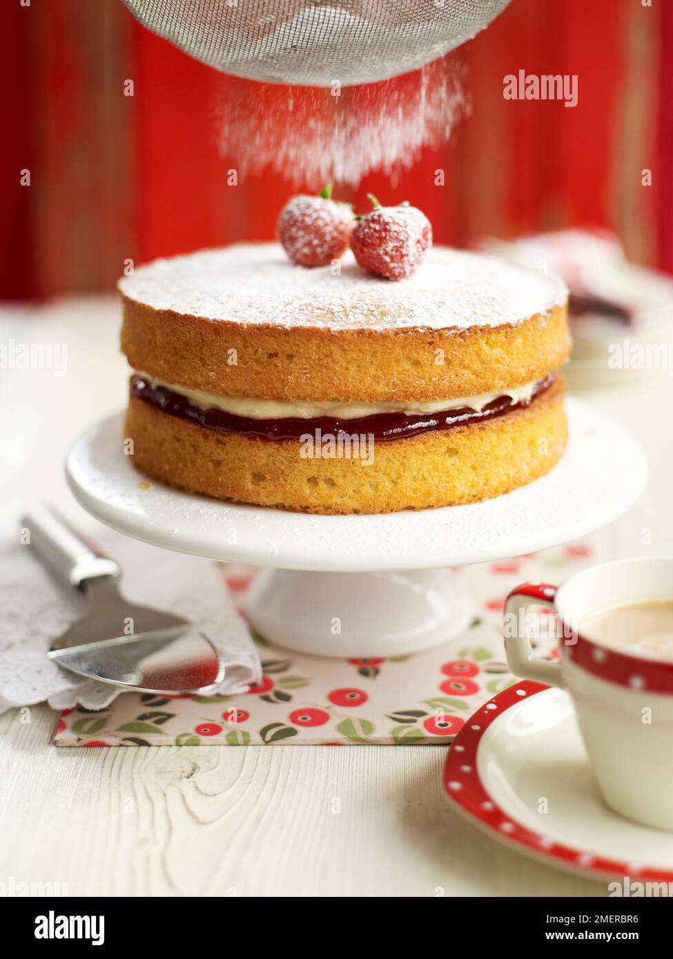 Victoria sponge cake Stock Photo - Alamy