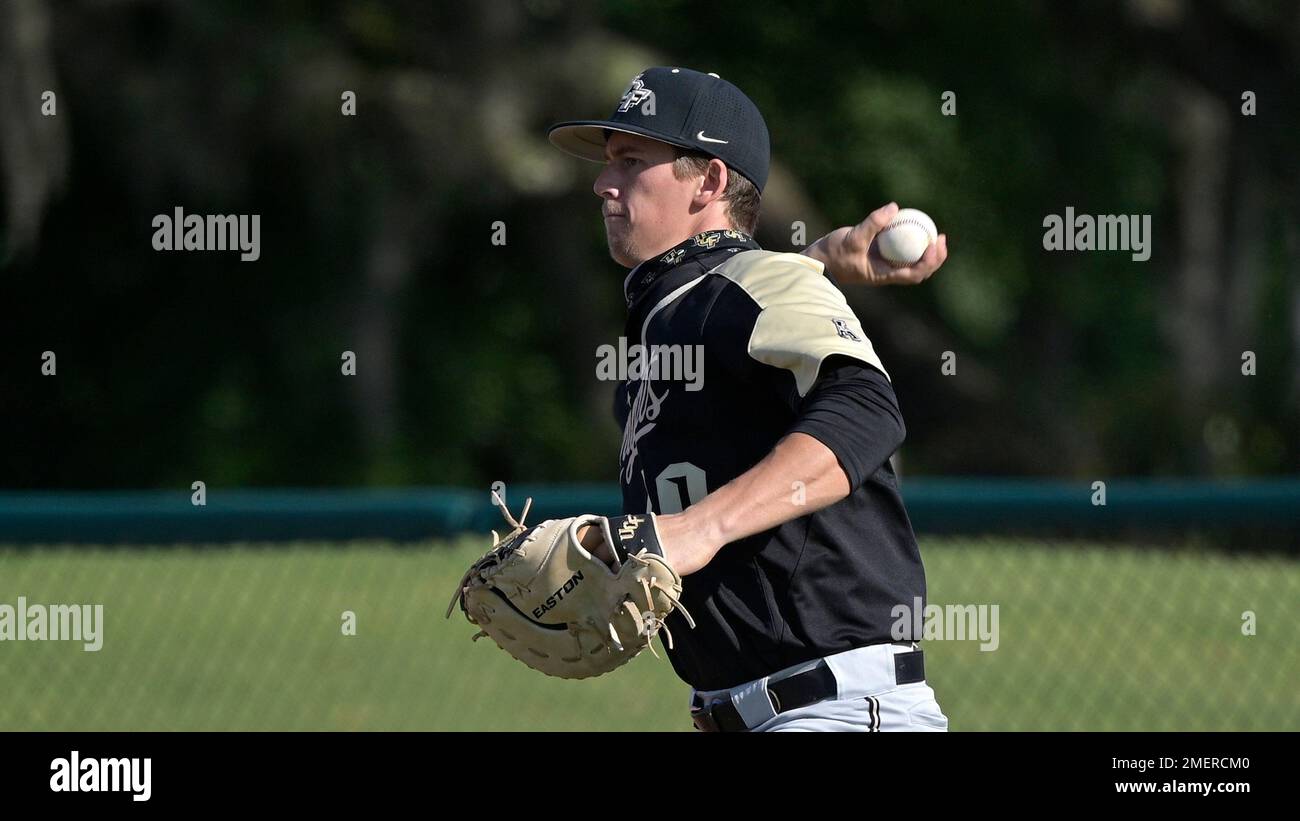 Central Florida first baseman Ben McCabe (40) throws during an NCAA ...