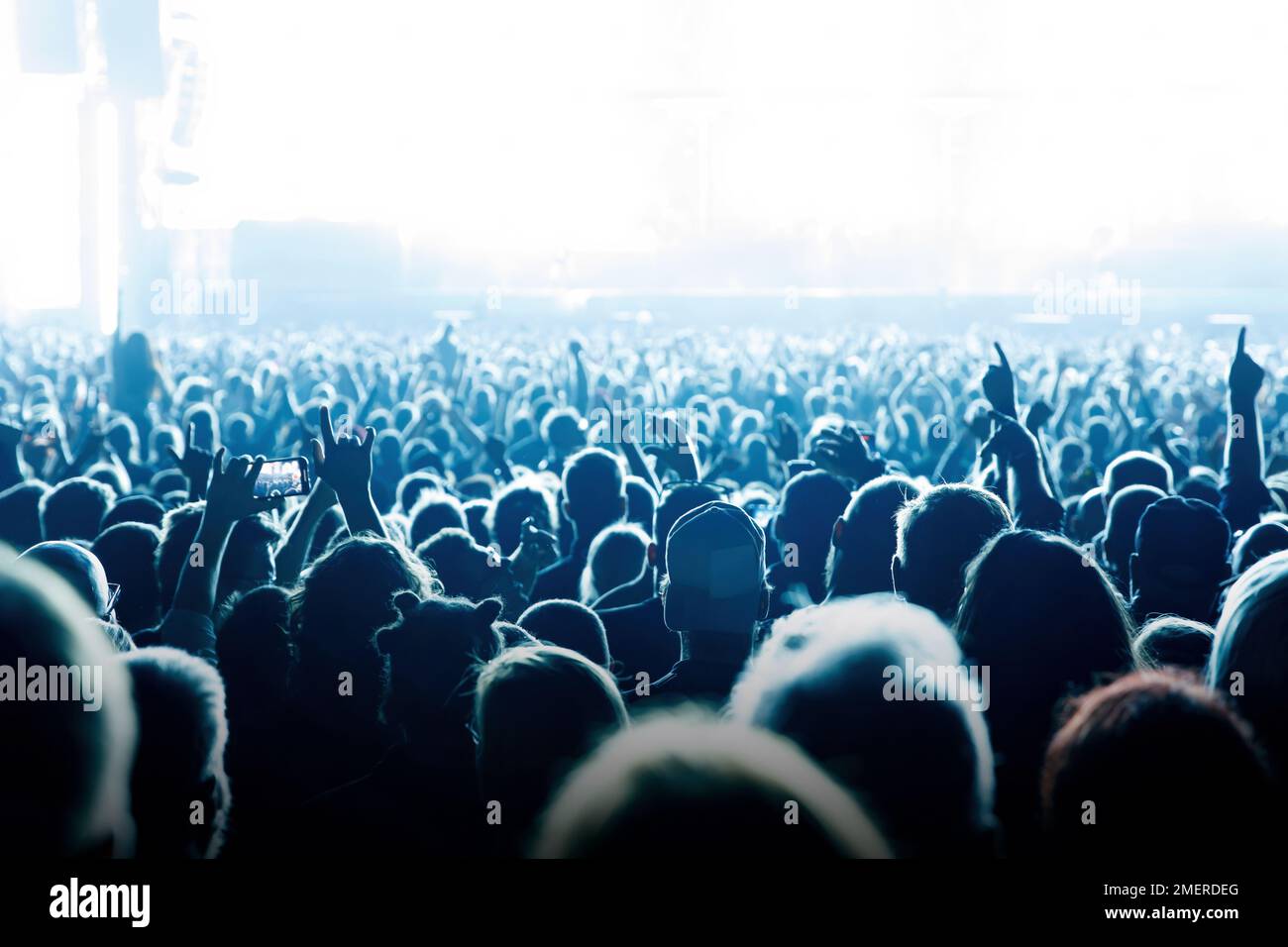 Clapping hand silhouettes hi-res stock photography and images - Alamy