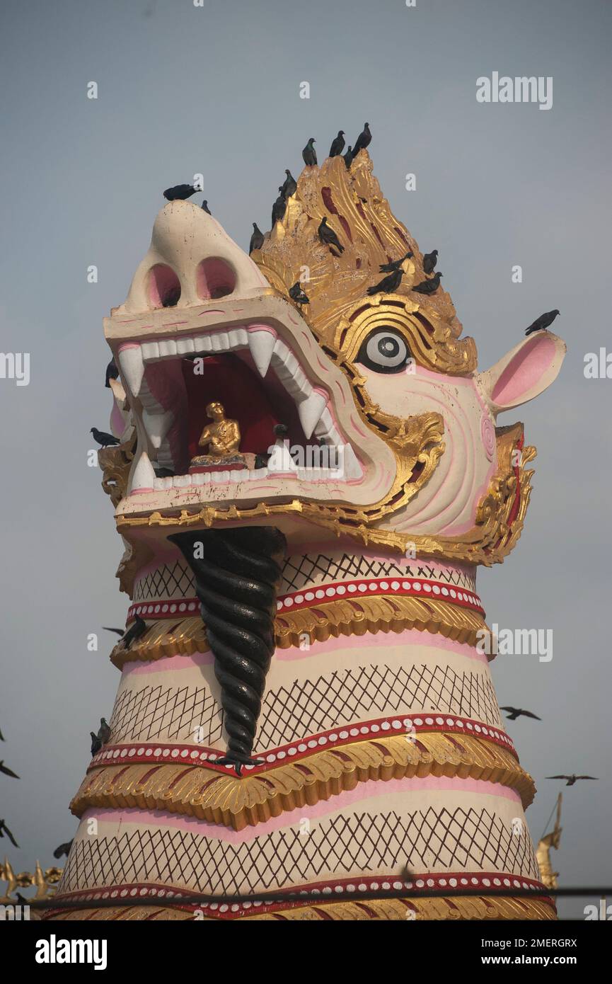 Myanmar, Bago Division, Bago, Shwemawdaw Pagoda, chinthe detail Stock ...