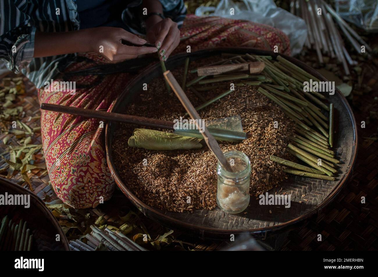 Burma myanmar cheroots hi-res stock photography and images - Alamy