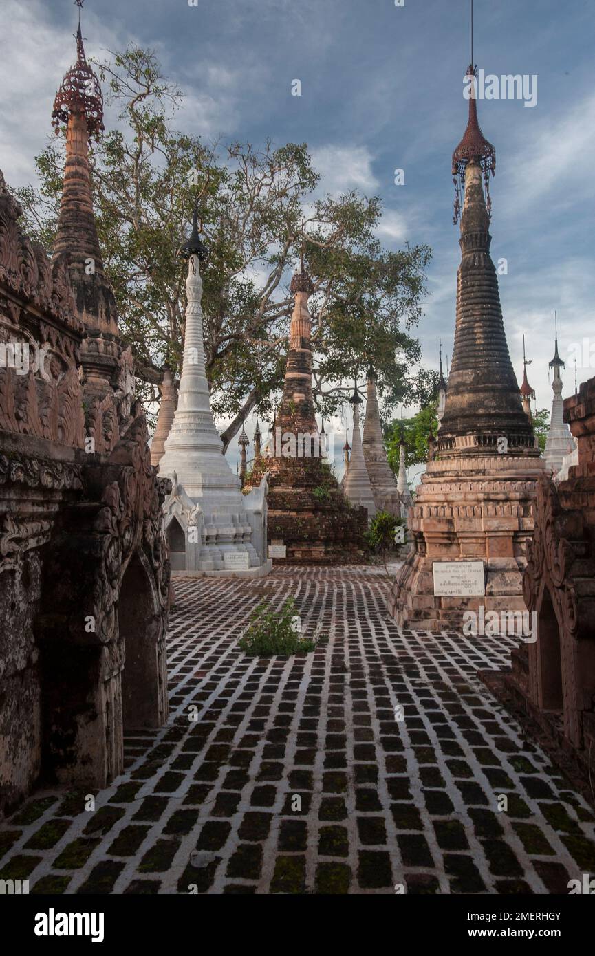 Kakku stupa complex hi-res stock photography and images - Alamy Kakku stupa complex hi-res stock photography and images - Alamy