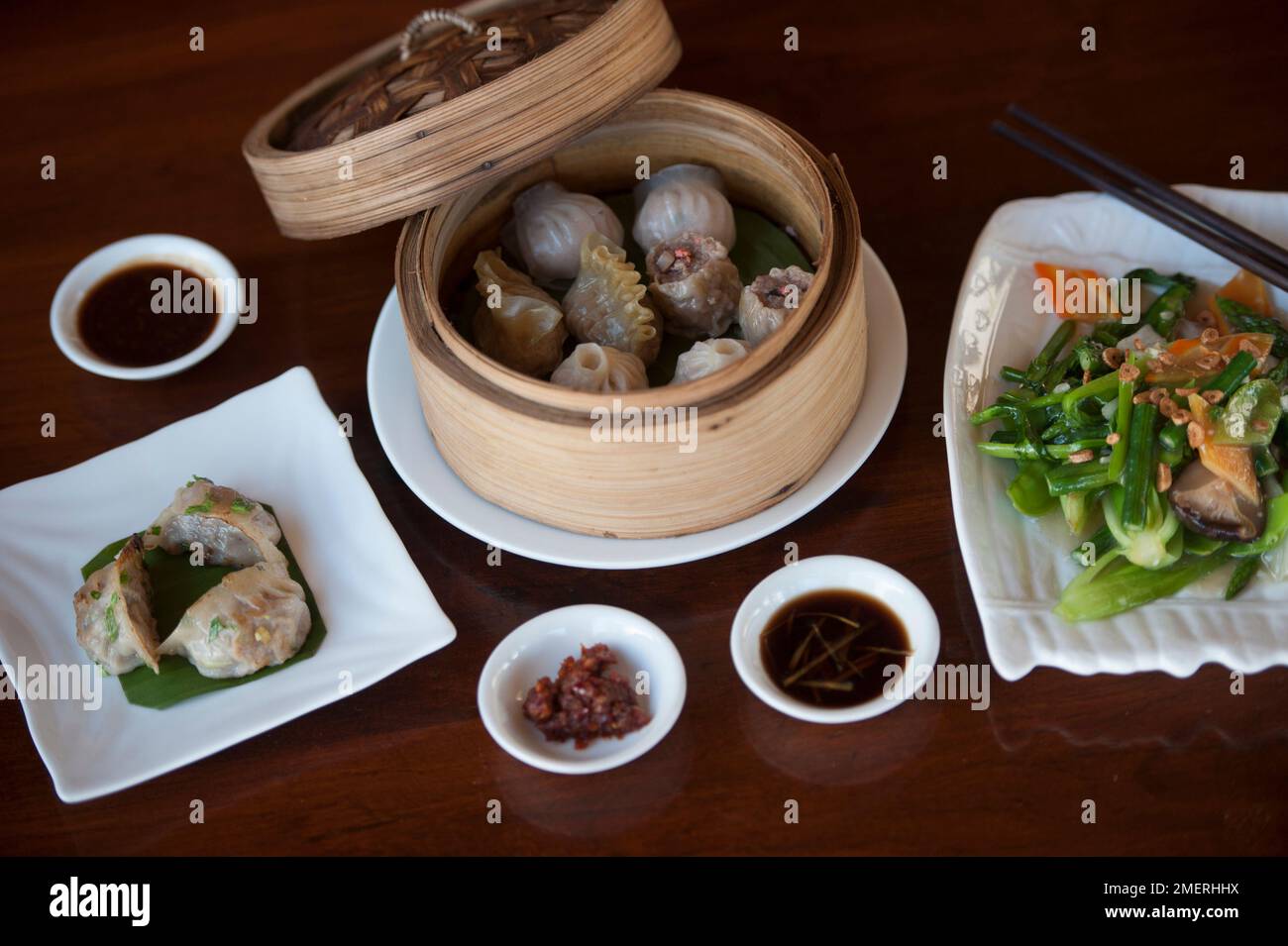 Myanmar, Eastern Myanmar, Inle Lake, Dim Sum restaurant Stock Photo - Alamy
