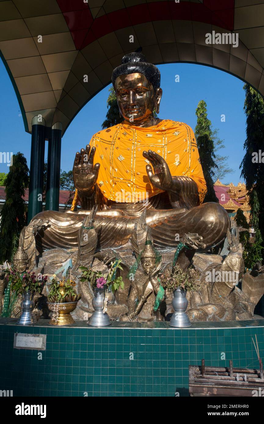 Myanmar, Yangon, Downtown, Botataung Paya, giant seated Bhudda Stock ...