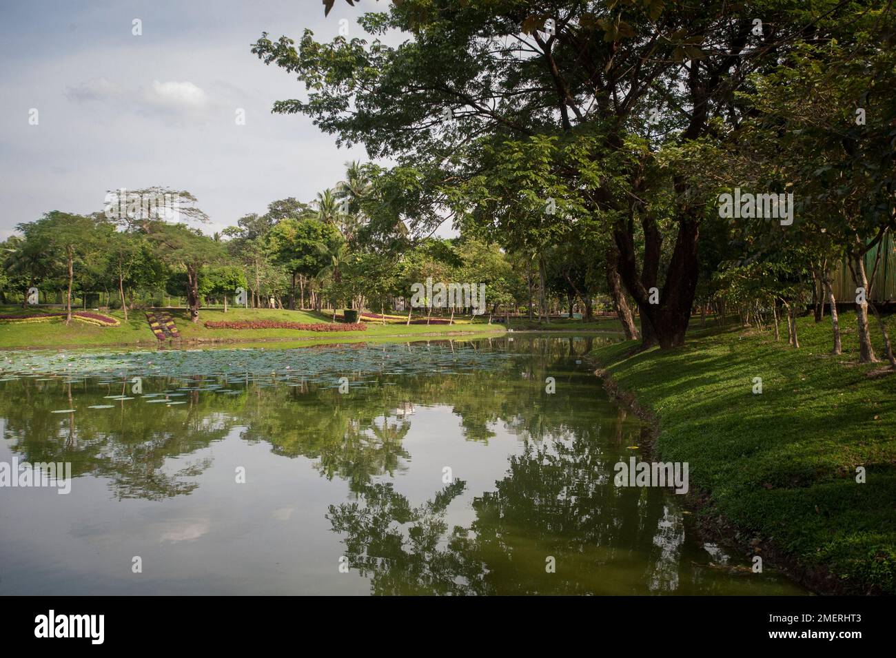 Myanmar, Yangon, Kandawgyi Lake, park Stock Photo - Alamy