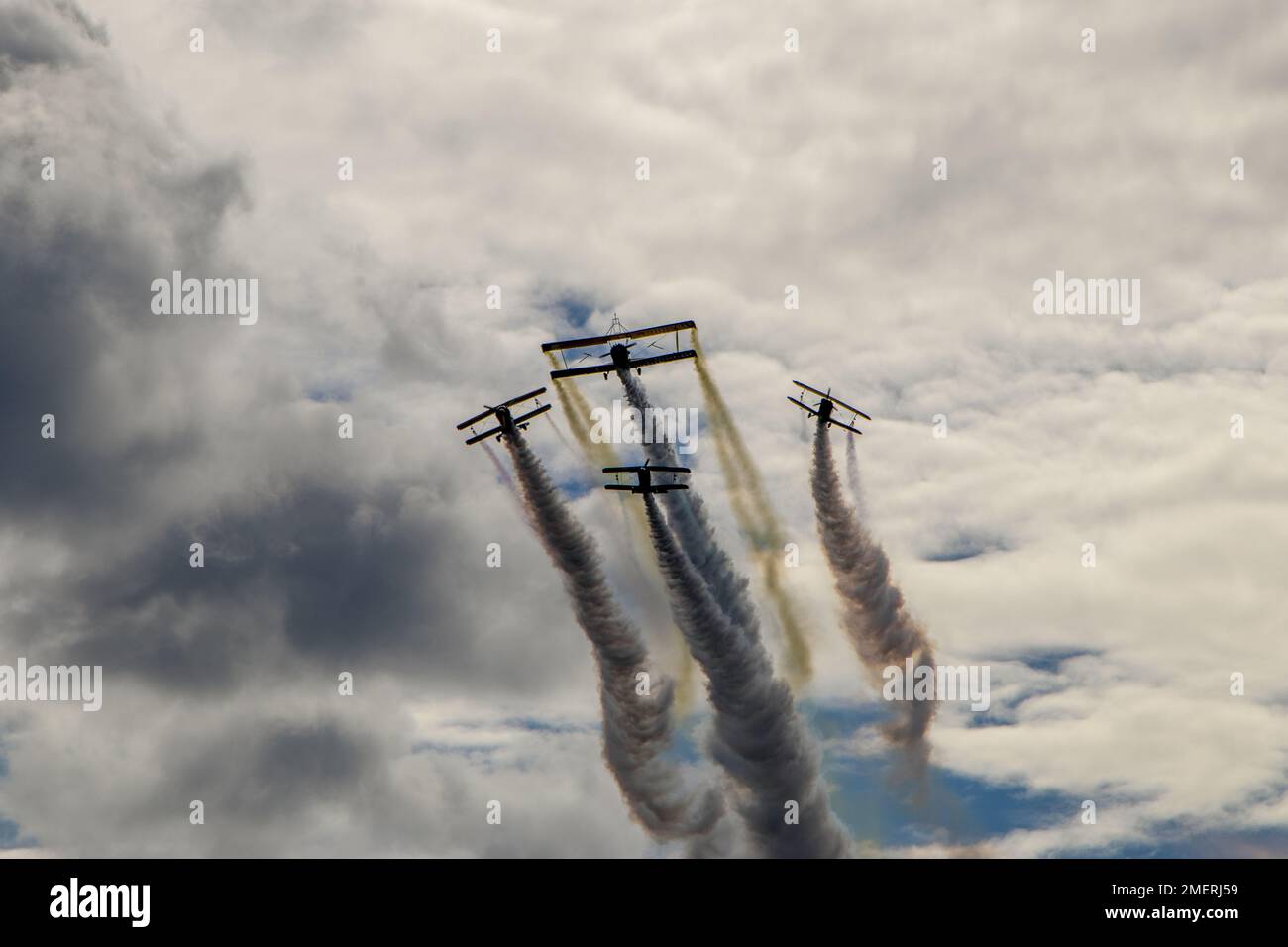 Multiple aircraft performance hi-res stock photography and images - Alamy