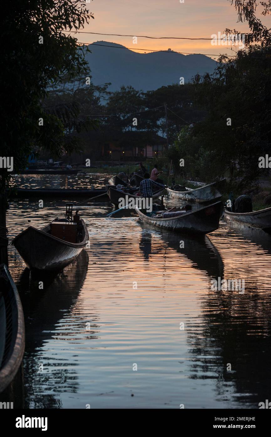 Myanmar, Eastern Burma, Inle Lake, Nyaungshwe, canal in evening Stock ...