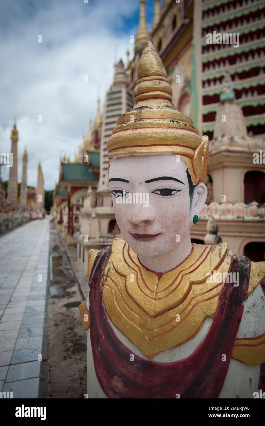 Mandalay temple art hi-res stock photography and images - Alamy