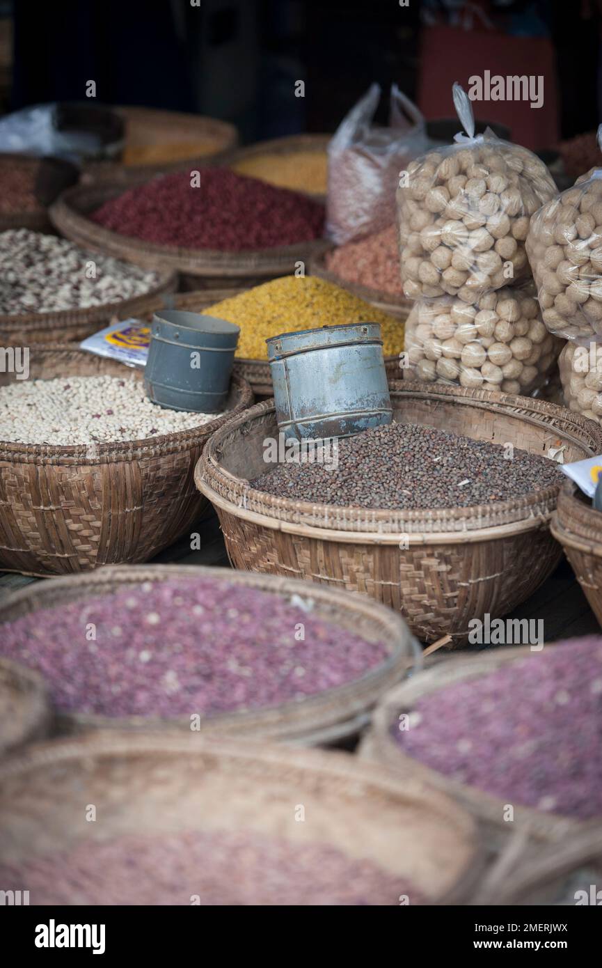 Varieties of beans packed hi-res stock photography and images - Alamy