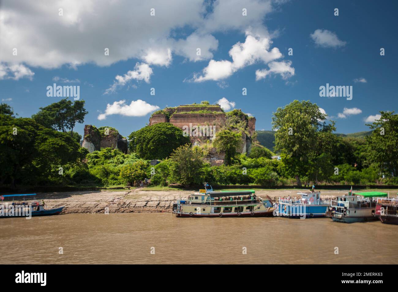 Myanmar, around Mandalay, Mingun, Mantara Gyi Stock Photo - Alamy