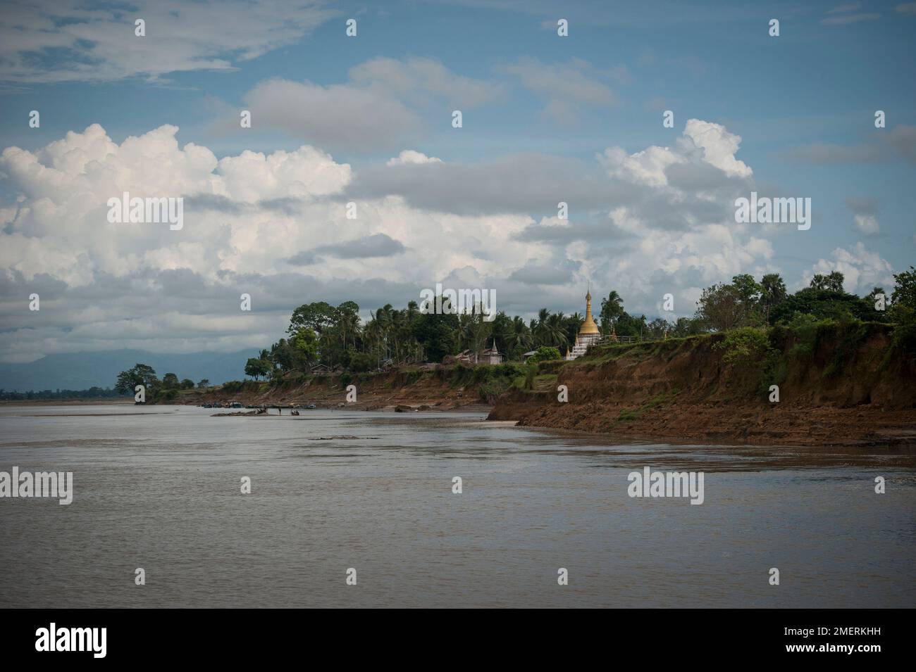 Myanmar, Northern Myanmar, Ayeyarwady river between Bhamo and Katha ...