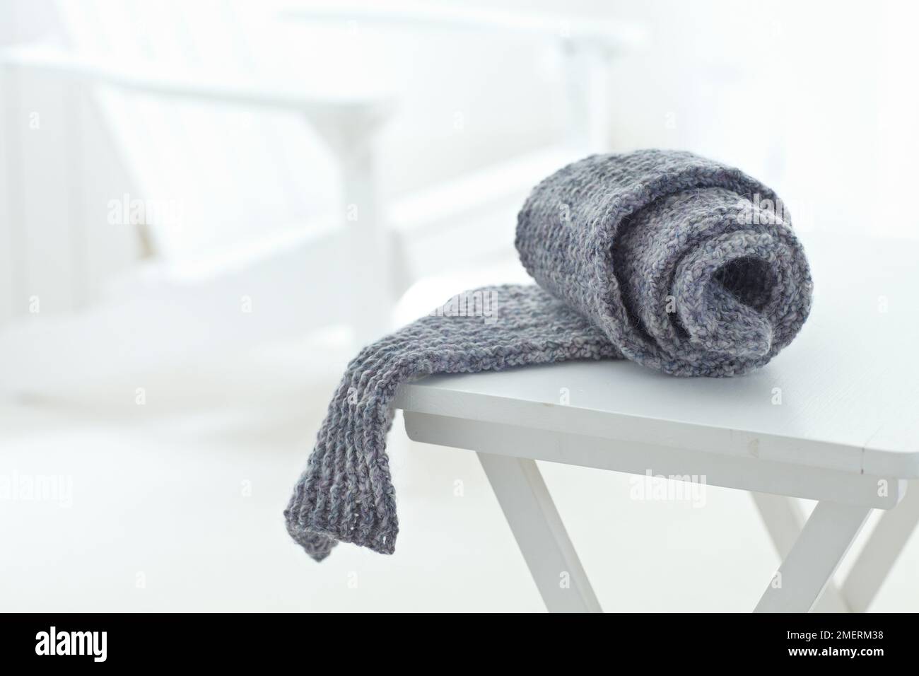 Grey woollen scarf hi-res stock photography and images - Alamy