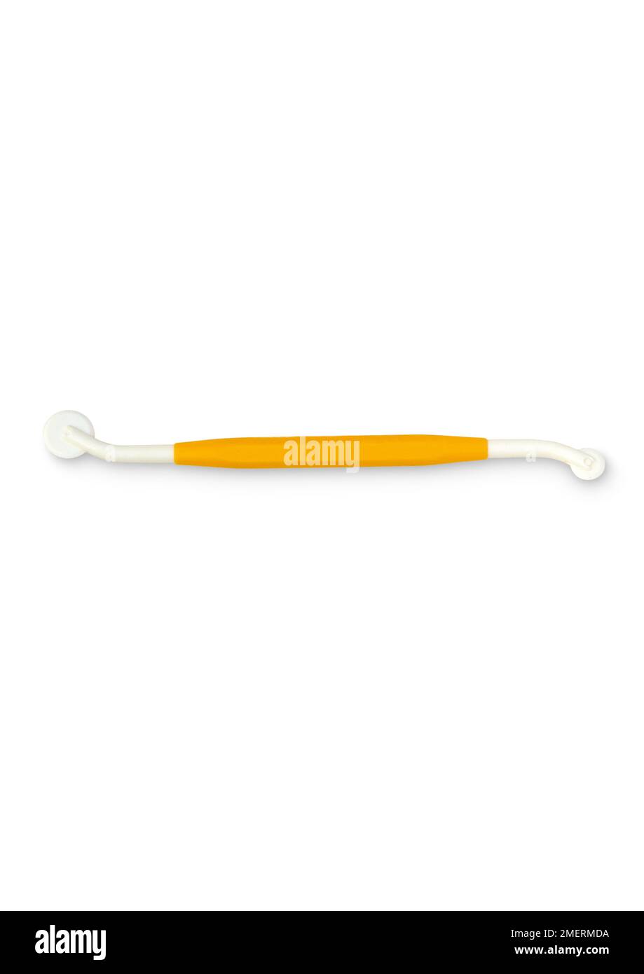 Cake decorating, cutting wheel Stock Photo - Alamy