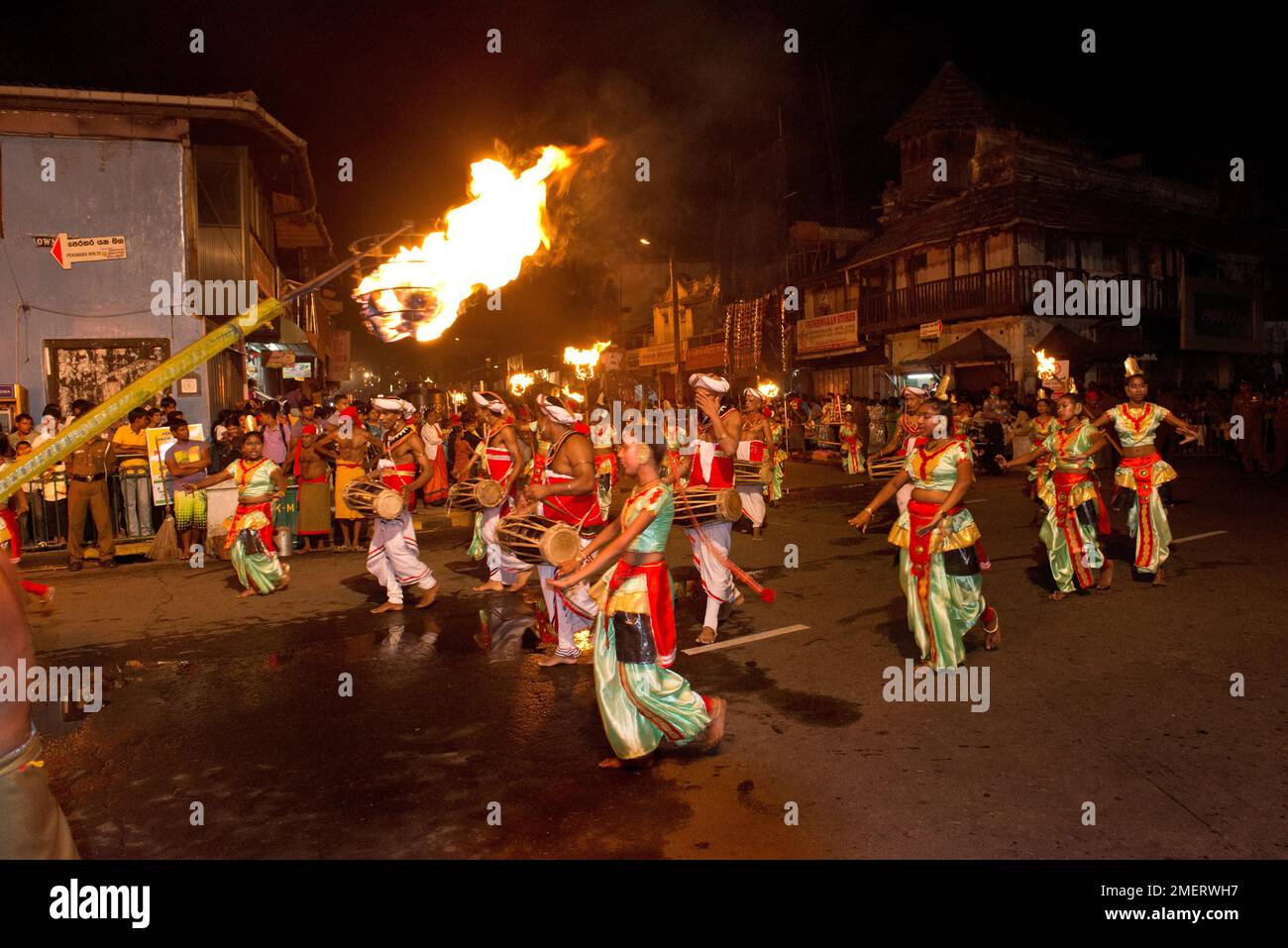 Kandy esala procession hi-res stock photography and images - Alamy