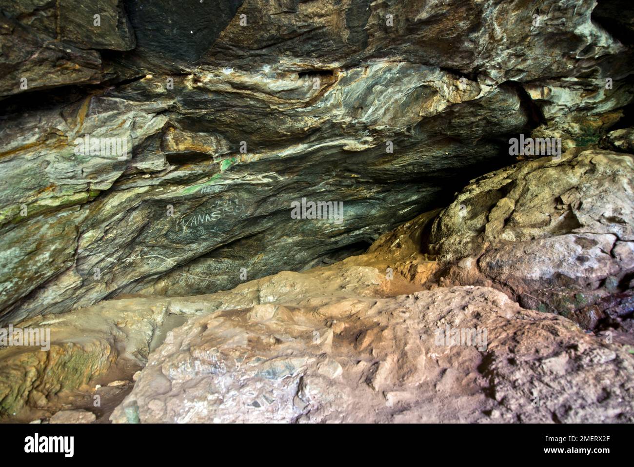 Ella, Province of Uva, Ravana Ella Cave, Sri Lanka Stock Photo - Alamy