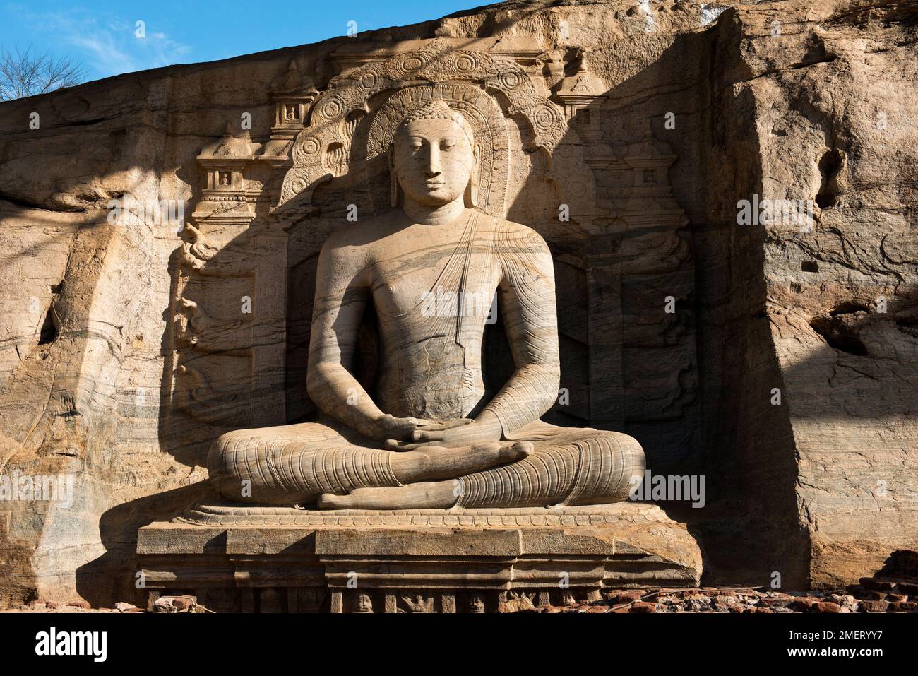 Gal viharaya hi-res stock photography and images - Alamy