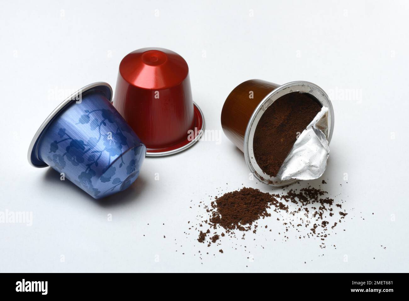 Opened coffee capsule and coffee powder, coffee Stock Photo - Alamy