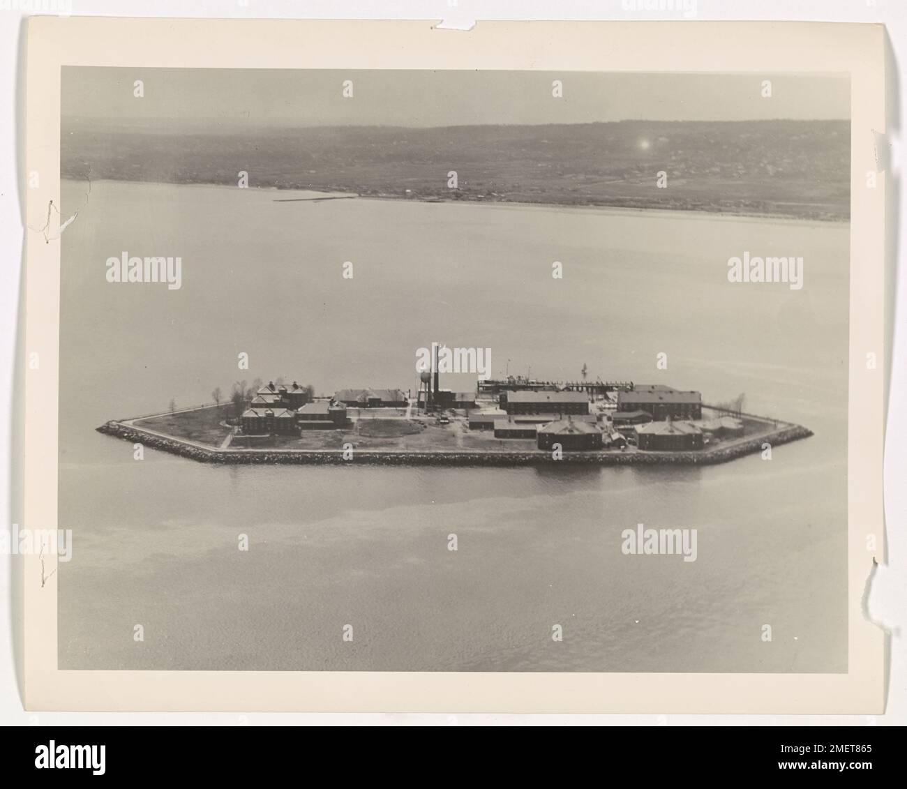 The Maritime Service Training Station at Hoffman Island trains ...