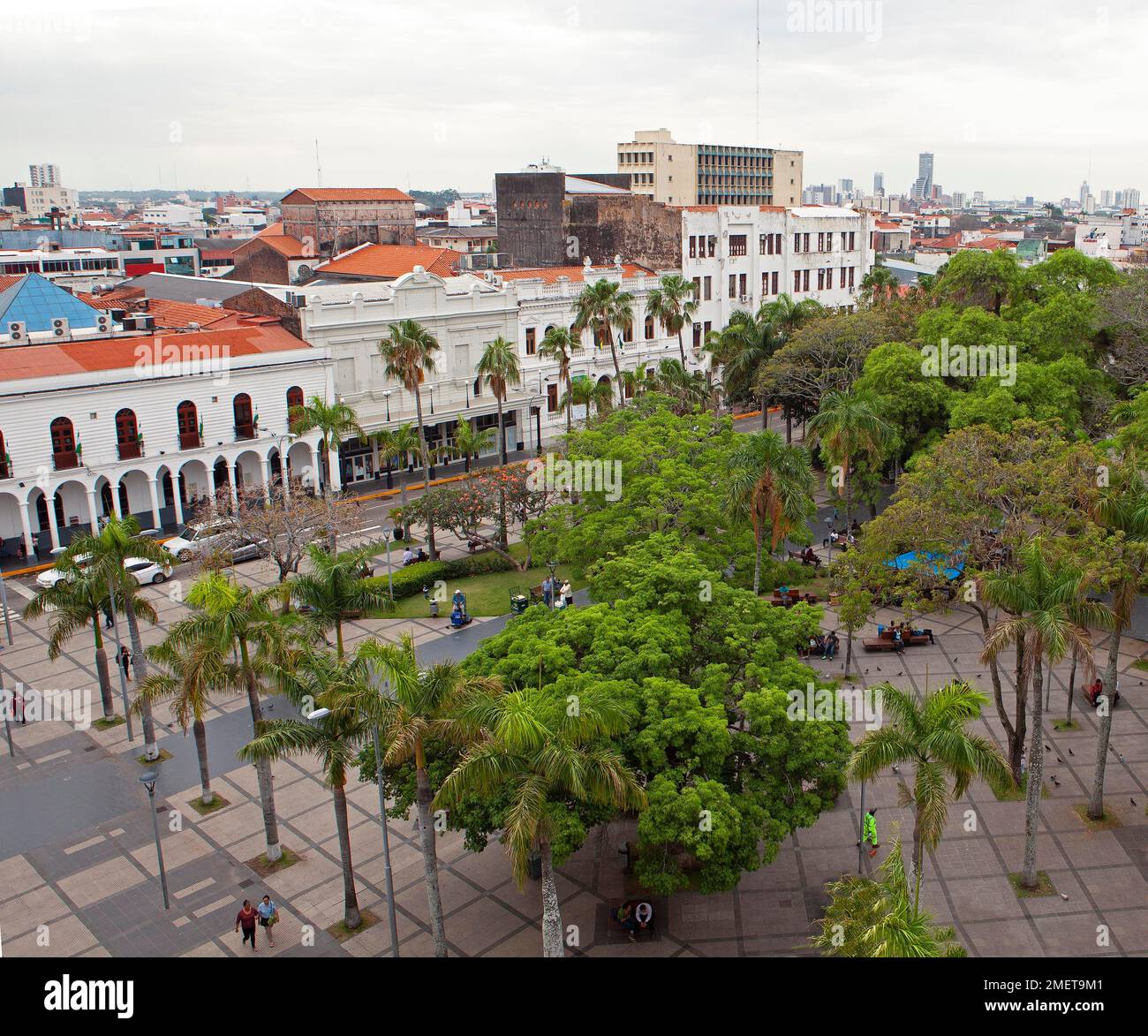 View from the cathedral to the Plaza 24 de Septiembre, Santa Cruz ...