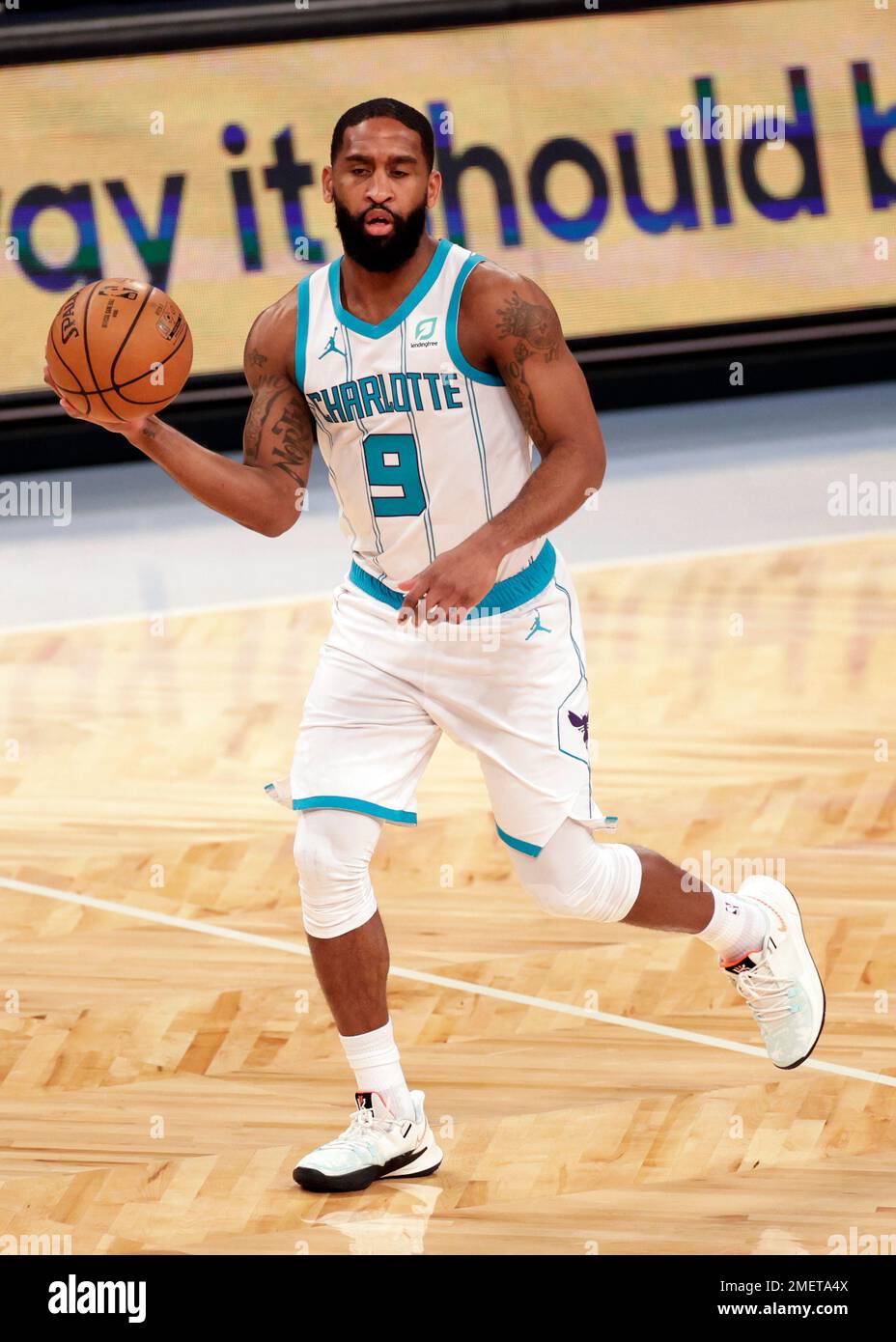 Charlotte Hornets guard Brad Wanamaker (9) looks to pass during the ...