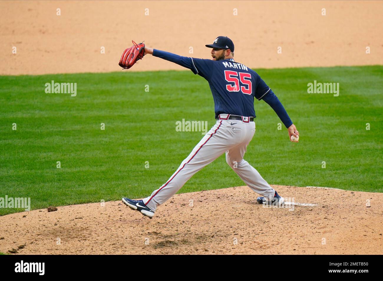 Atlanta Braves' Chris Martin plays during a baseball game against the ...