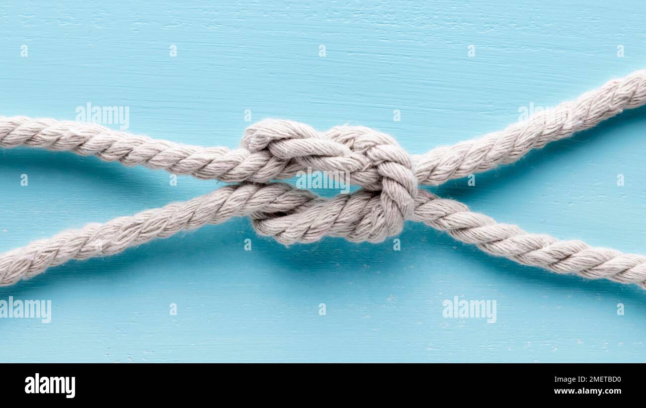 Cable climb hi-res stock photography and images - Alamy