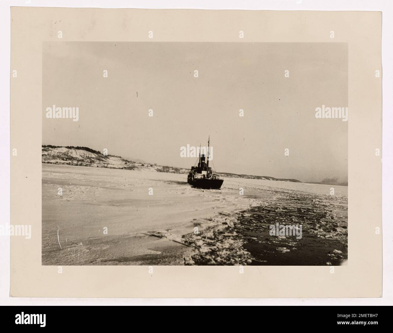 The S.S. Elie of Esbjerg is stuck fast in the ice in the Hudson River ...