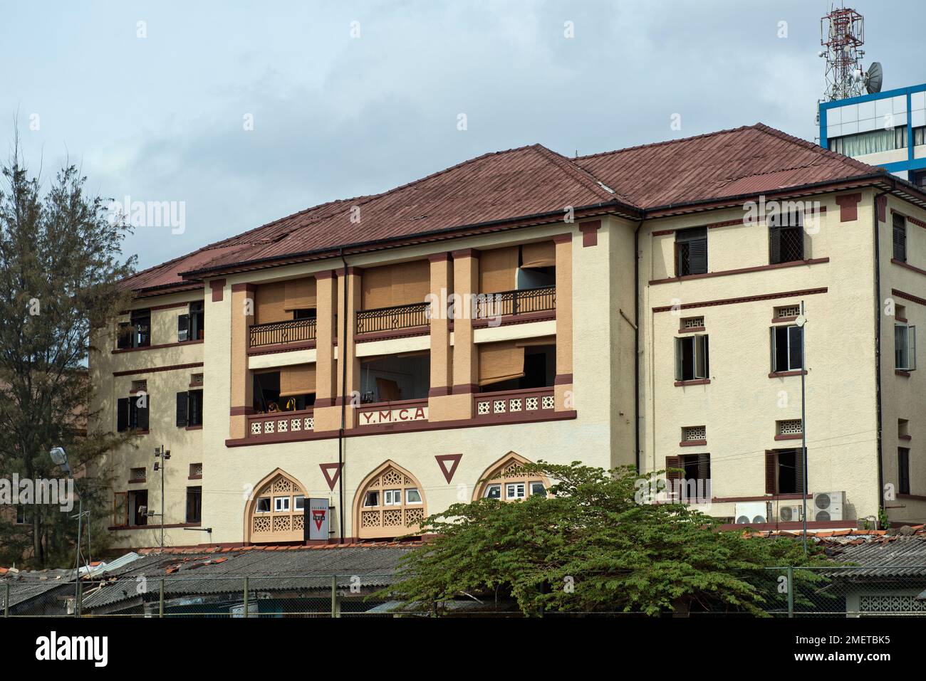 Exterior of ymca hi-res stock photography and images - Alamy