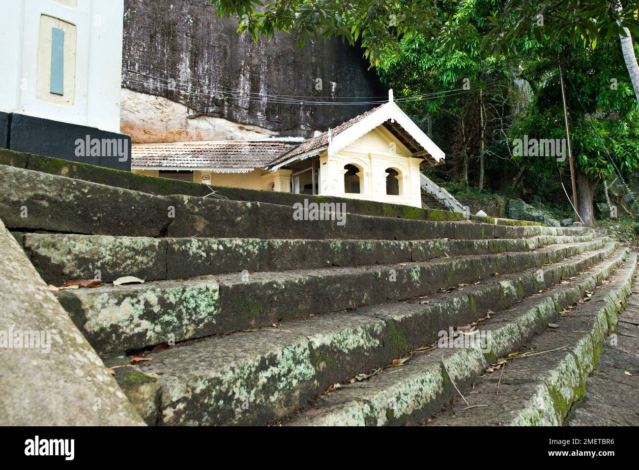 Beliatta, Mulkirigala Rock temple, Southern Province, Sri Lanka, third ...