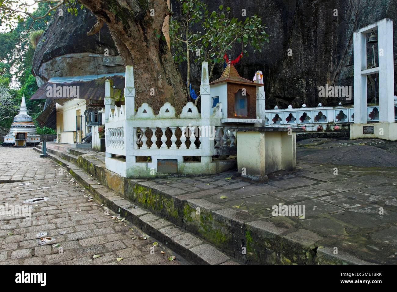 Beliatta, Mulkirigala Rock temple, Southern Province, Sri Lanka Stock ...