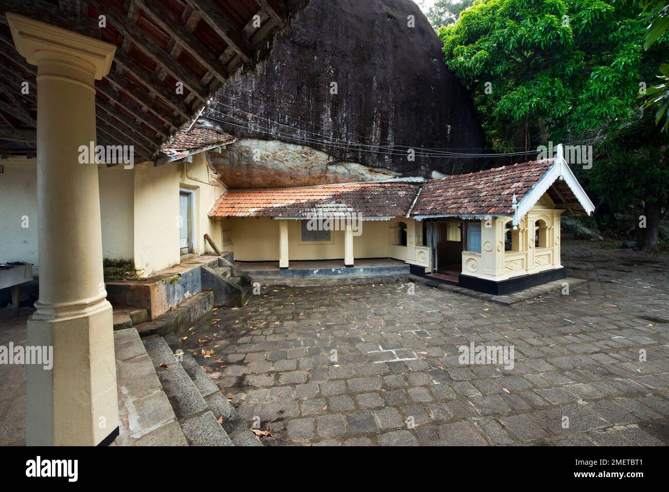 Beliatta, Mulgirigal Rock temple, Mulkirigal, Southern Province, Sri ...