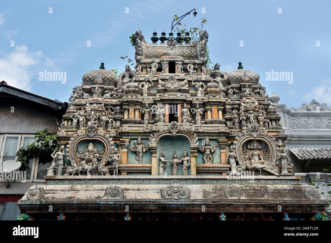 Colombo hindu temple colombo sri hi-res stock photography and images ...